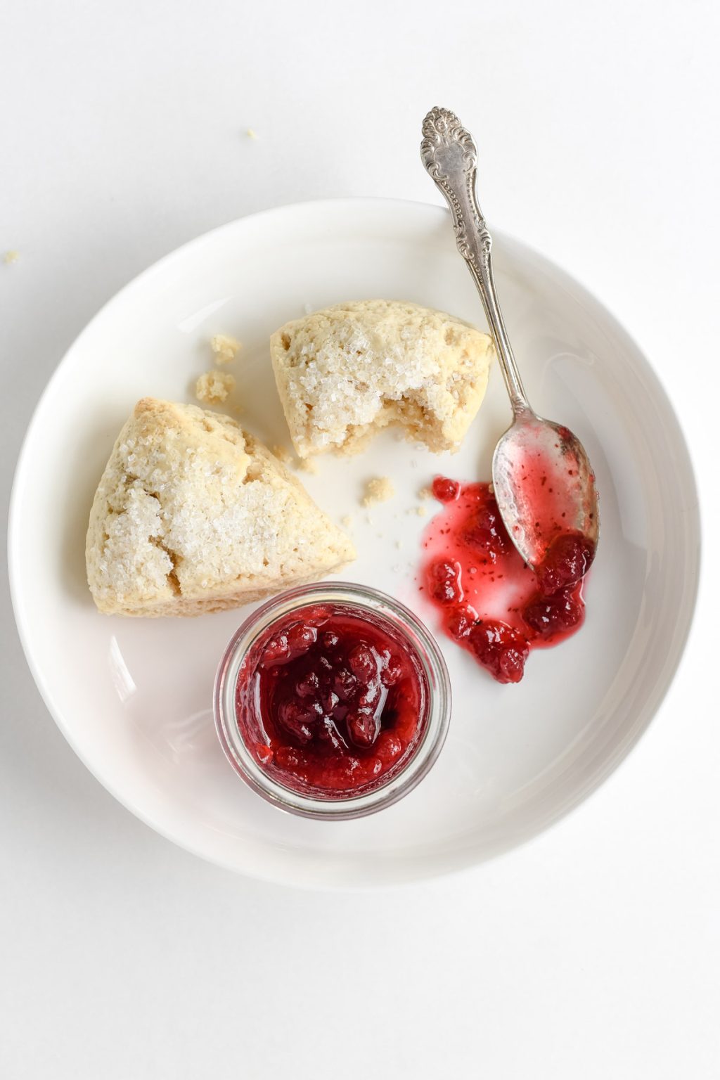 Classic Cream Scones Recipe • quick and easy!