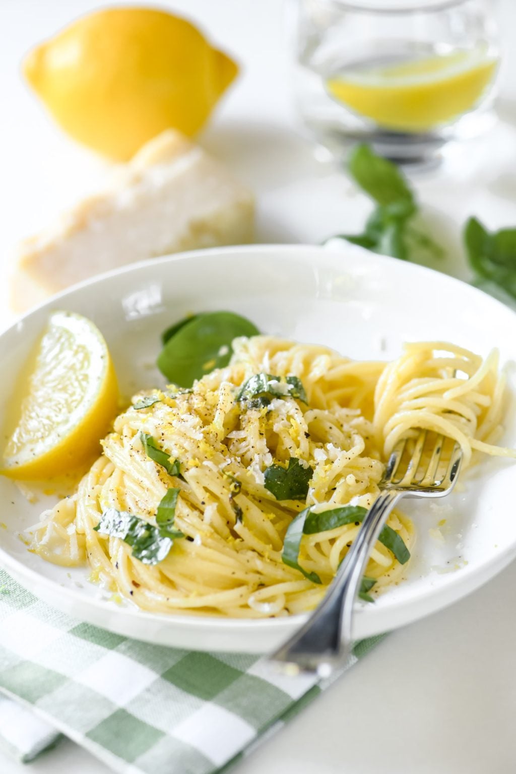 Giada's Lemon Spaghetti • a no cook sauce!