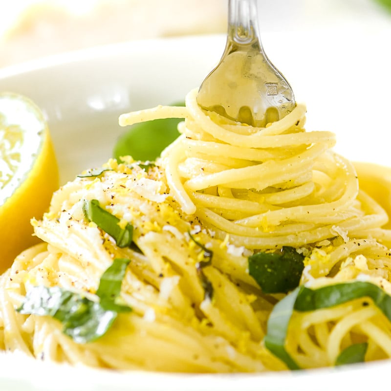 Giada's Lemon Spaghetti • a no cook sauce!