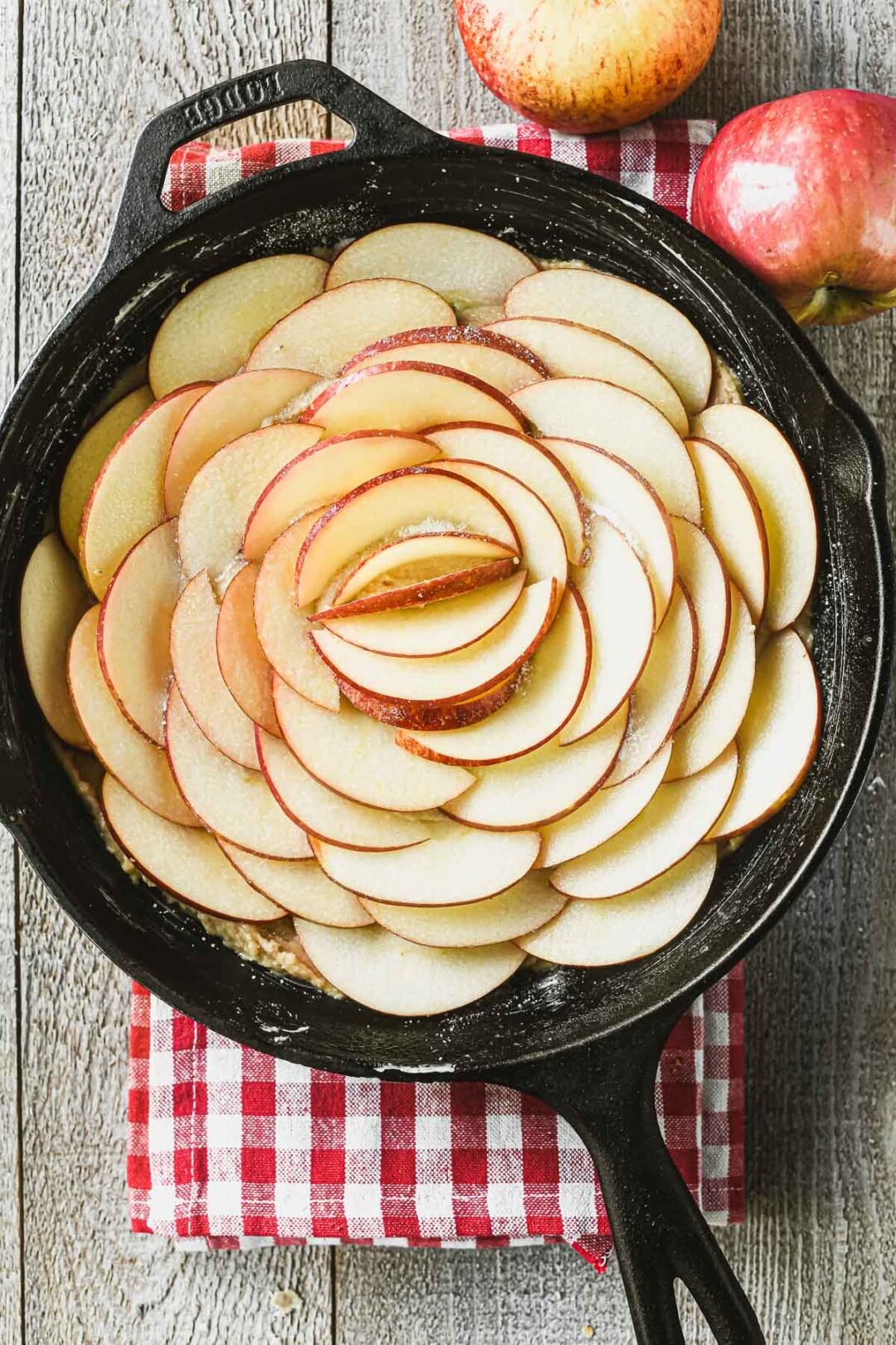 Apple Skillet Cake • easy recipe!