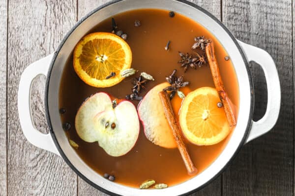 Mulled Cider • easy recipe!