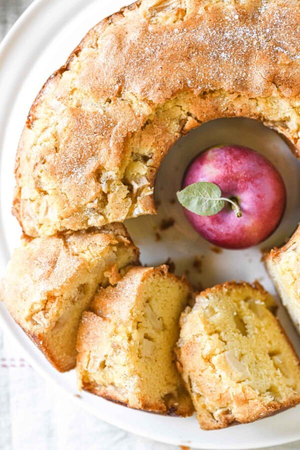 Jewish Cardamom Apple Cake • stays moist for days!