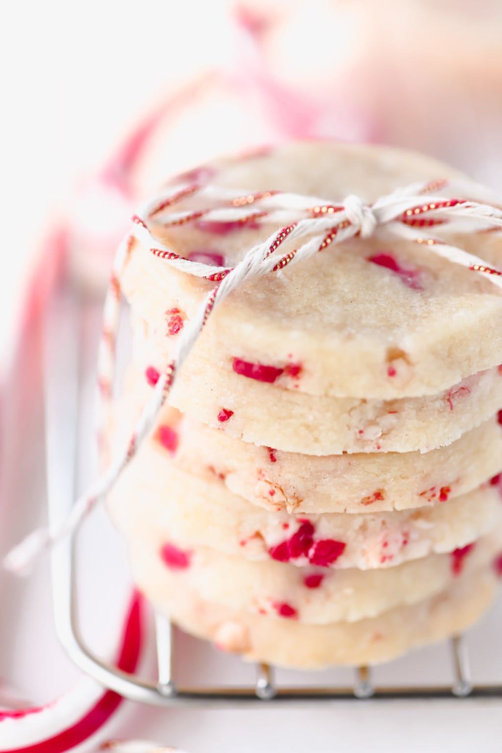 Peppermint Shortbread Cookies • Easy Recipe!