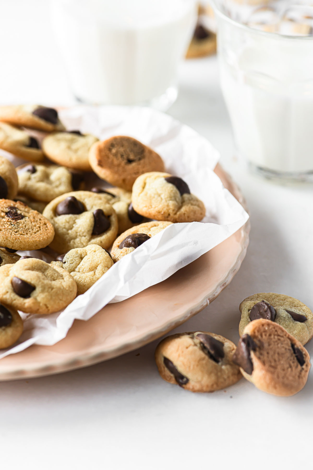 Mini Chocolate Chip Cookies • Micro Chip Cookie Copy Cats!