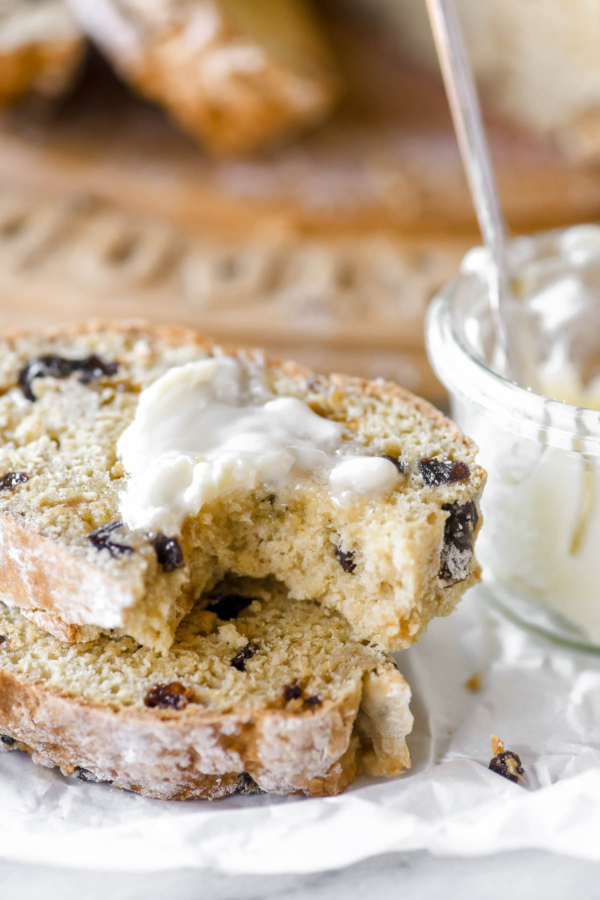 Spotted Dog (Irish Soda Bread with Raisins) • no yeast!