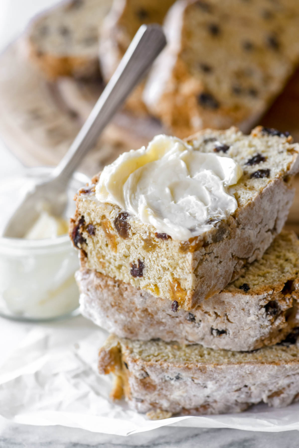 Spotted Dog (Irish Soda Bread with Raisins) • no yeast!