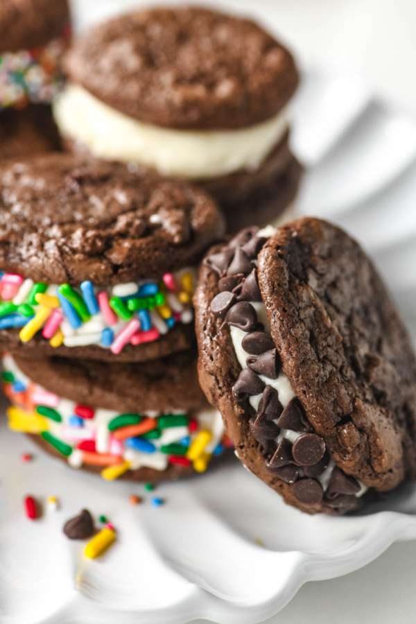 Ice Cream Sandwich Cookies • Adorable!