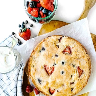 Mixed Berry Cake • Works with ANY Berries!