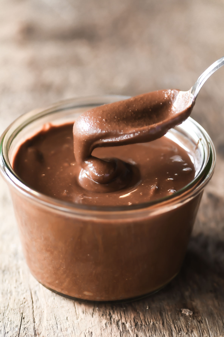 Homemade Nutella (Chocolate Hazelnut Spread) • Easy Recipe!