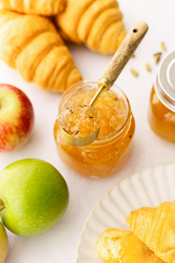 French Apple Jam Recipe • No Pectin!