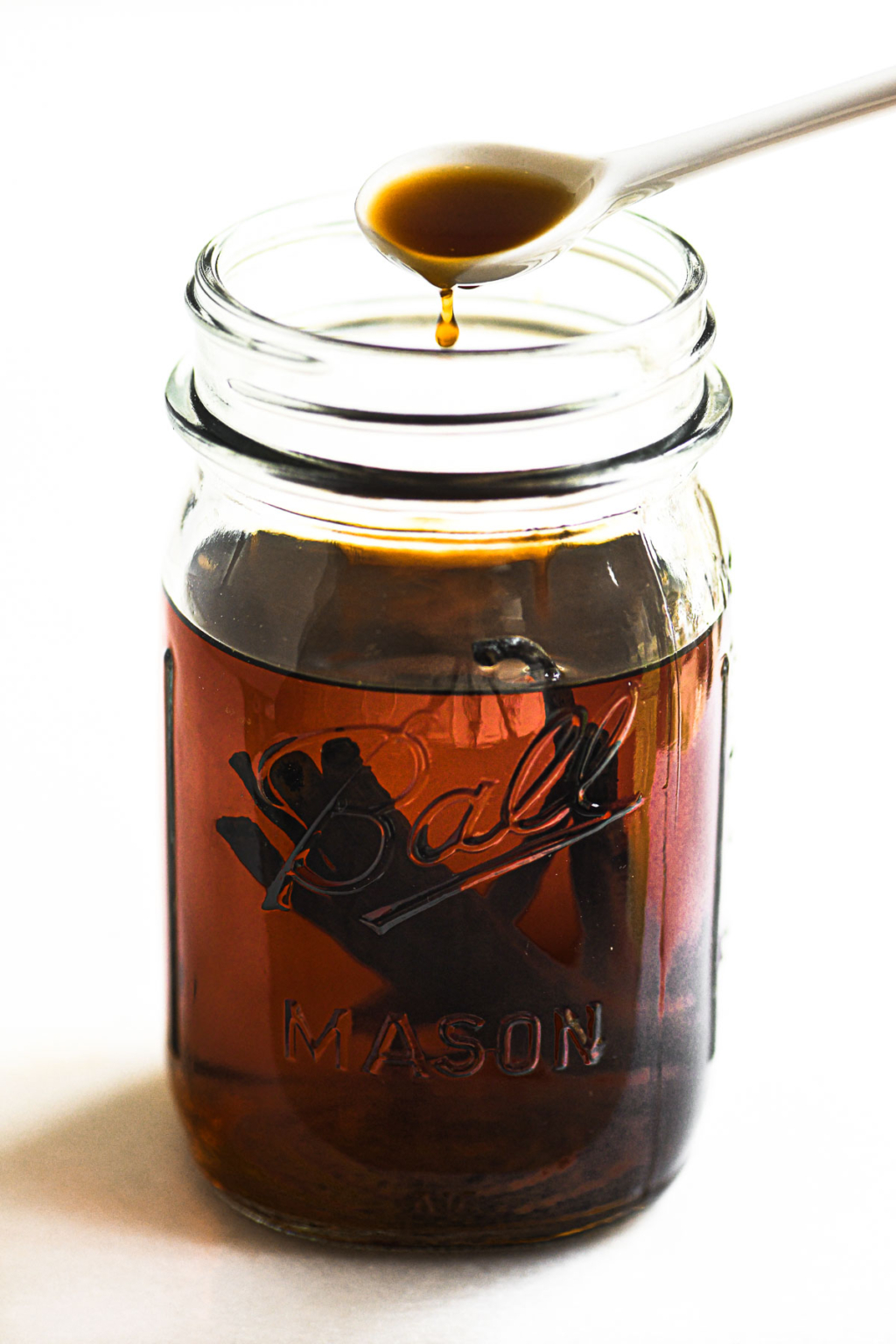 Homemade Vanilla Extract • So Easy!