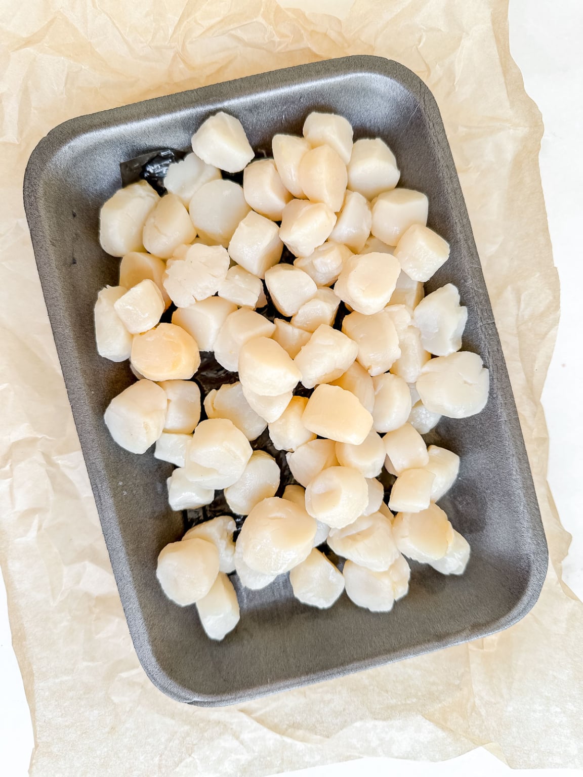 Sautéed Bay Scallops • Low-Carb One Pan!